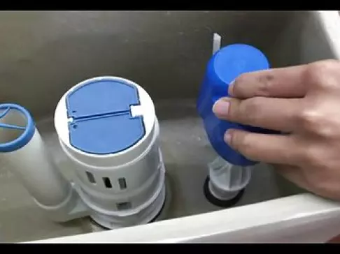 马桶排水阀安装视频(全)