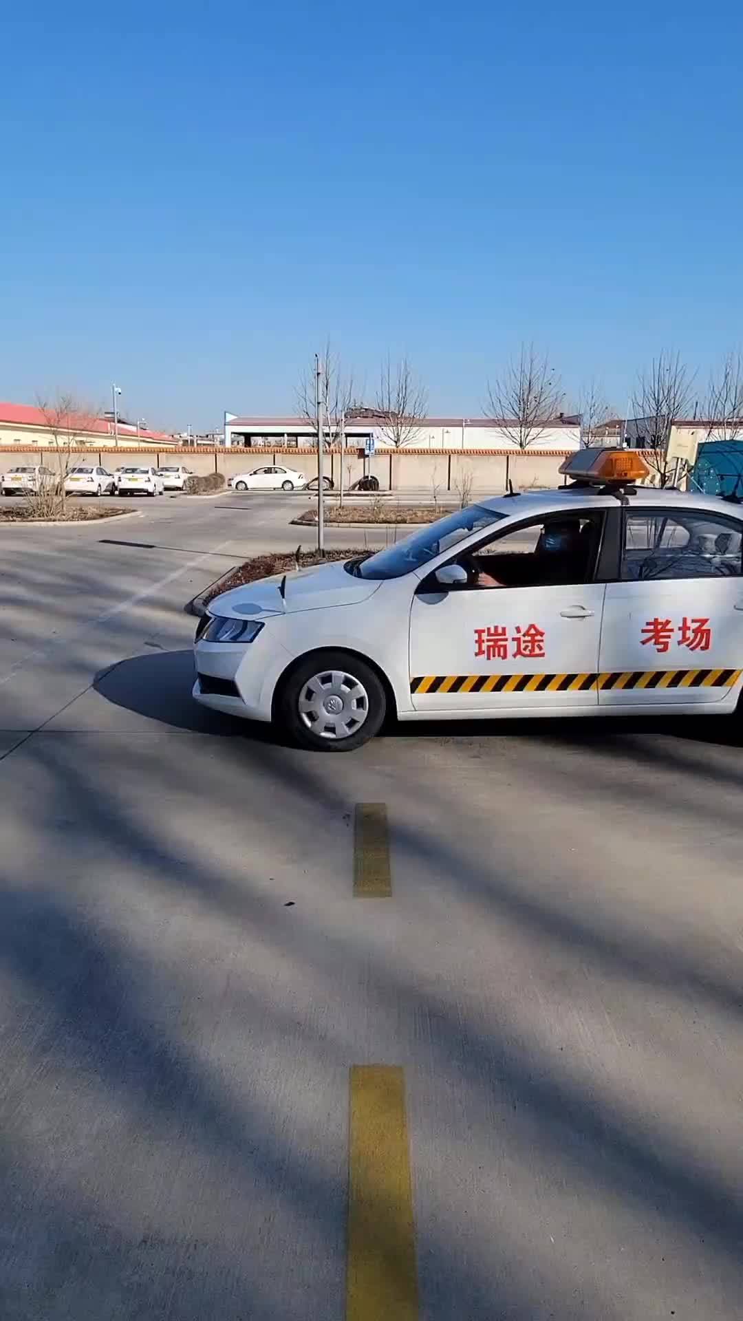 科目二倒车入库,学会这个方法考试合格率提升90%