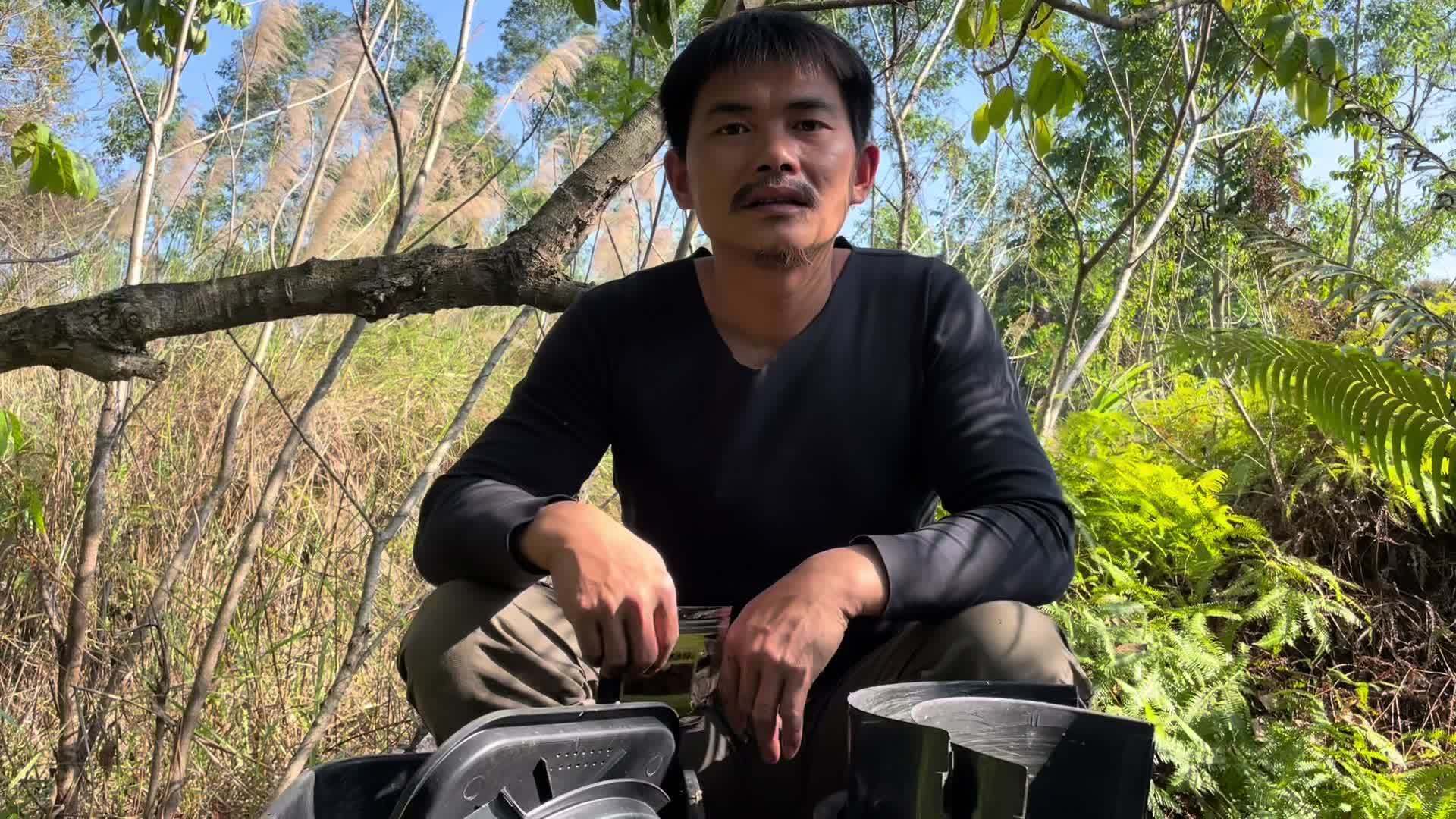 户外测试诱蜂信息素,放好桶就出现神奇的一慕!科技能改变未来? #诱蜂 ...