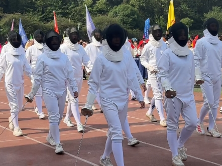 运动会开幕式杀疯了!击剑天团暴击全场,这剑尖芭蕾美到心脏骤停 #...