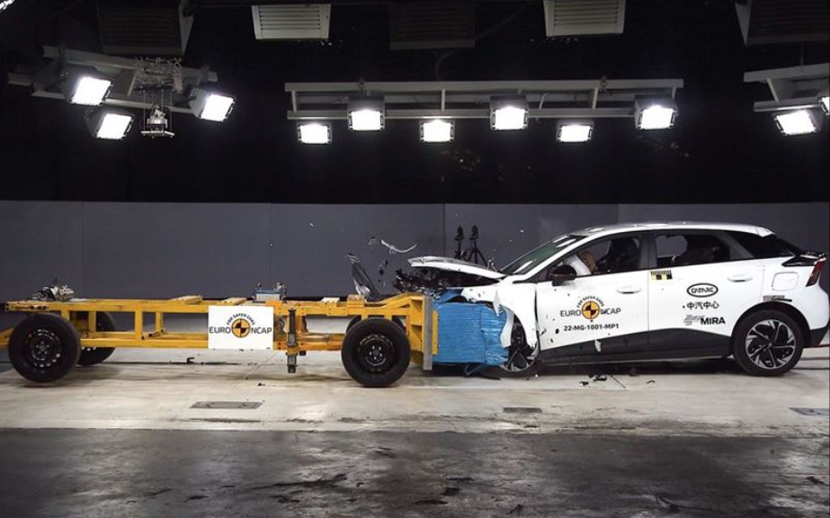 2022 上汽名爵 4 电动版/木兰 全面碰撞测试 euro ncap