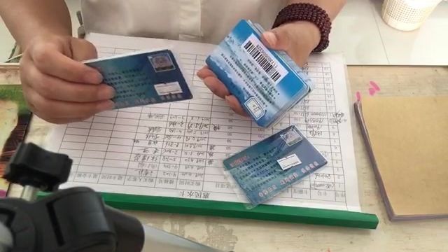 你们平时都是怎么喝水的 小虾米给介绍一下她们小区的水卡