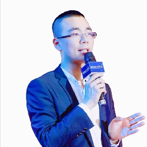 八爪兔易哥 
