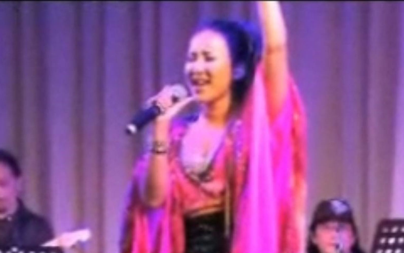 CoCo 李玟 It's Raining Men 这位天后可能这辈子就公开唱过一次这首...