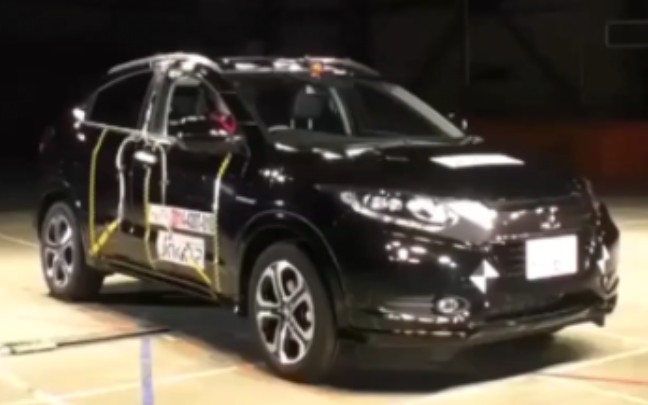 2014款本田HRV 侧面碰撞测试