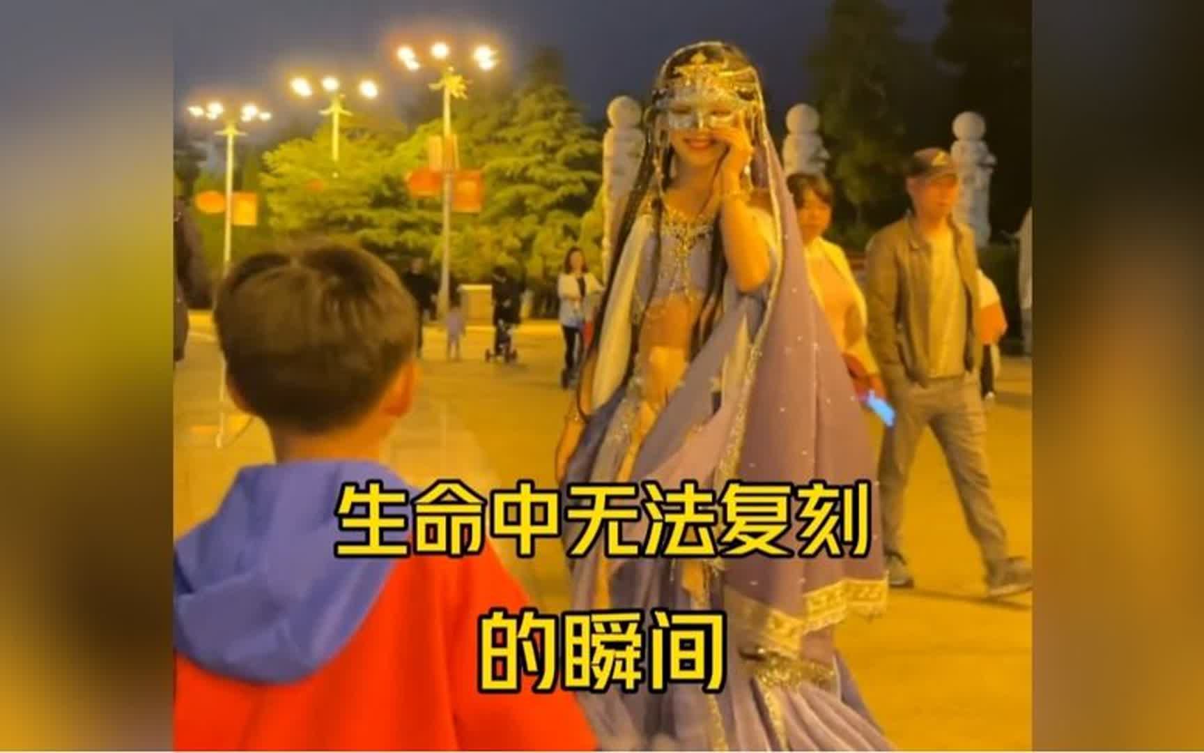生命中无法复刻的瞬间,这一刻仿佛时空交错了