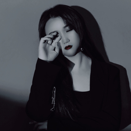 茹茹子子 