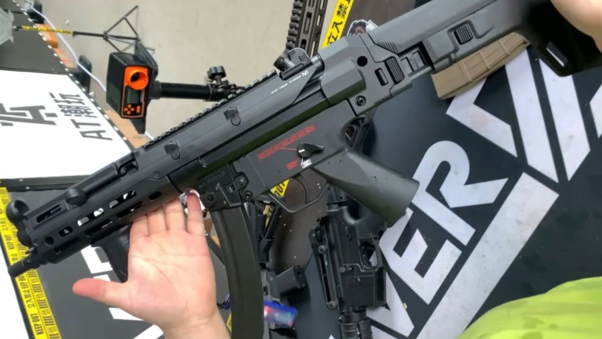 LDT UTG MP5模型玩具