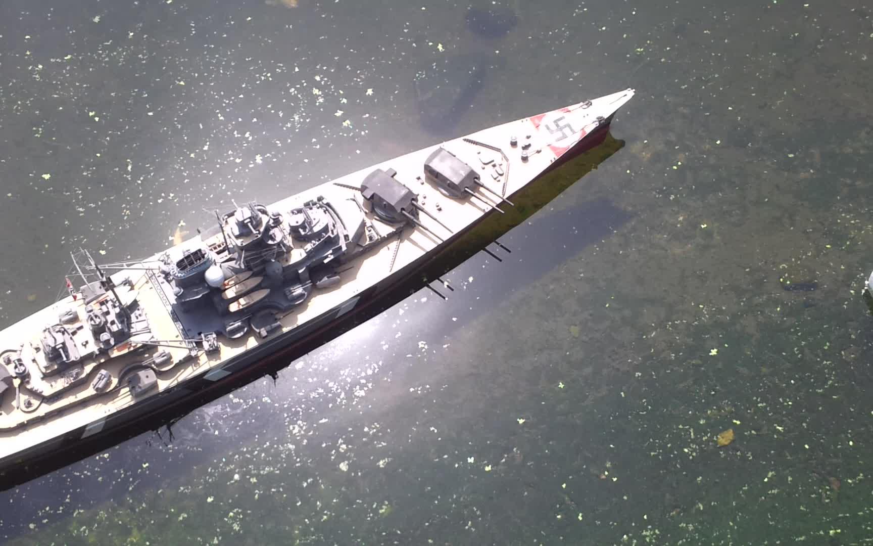 【模型】1/200俾斯麦号开炮