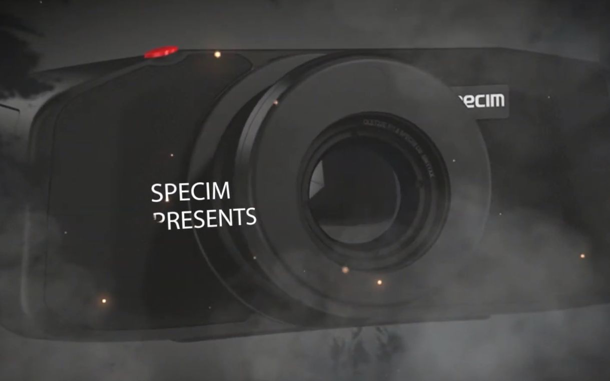 使用便携式智能高光谱相机SPECIM-IQ对水果进行光谱测量