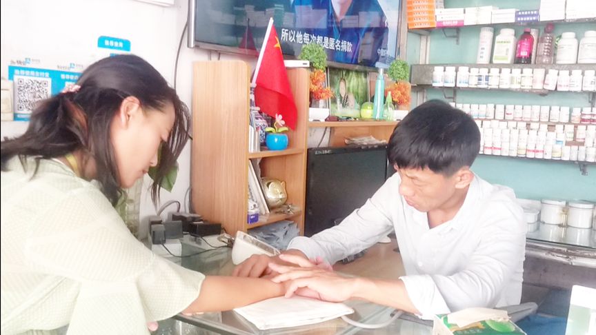 农村3个孩子的妈妈恶心呕吐,老公却暗自窃喜,看医生怎么说