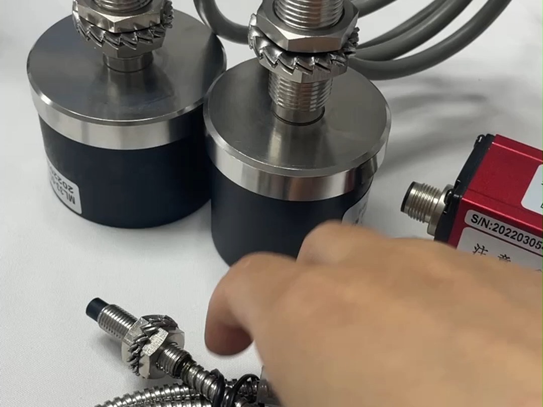 ...大型旋转机械的轴位移、轴振动、轴转速监测的电涡流位移传感器,...