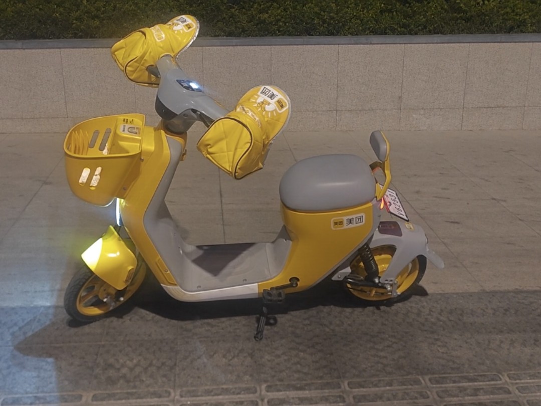 佛山禅城美团共享电单车