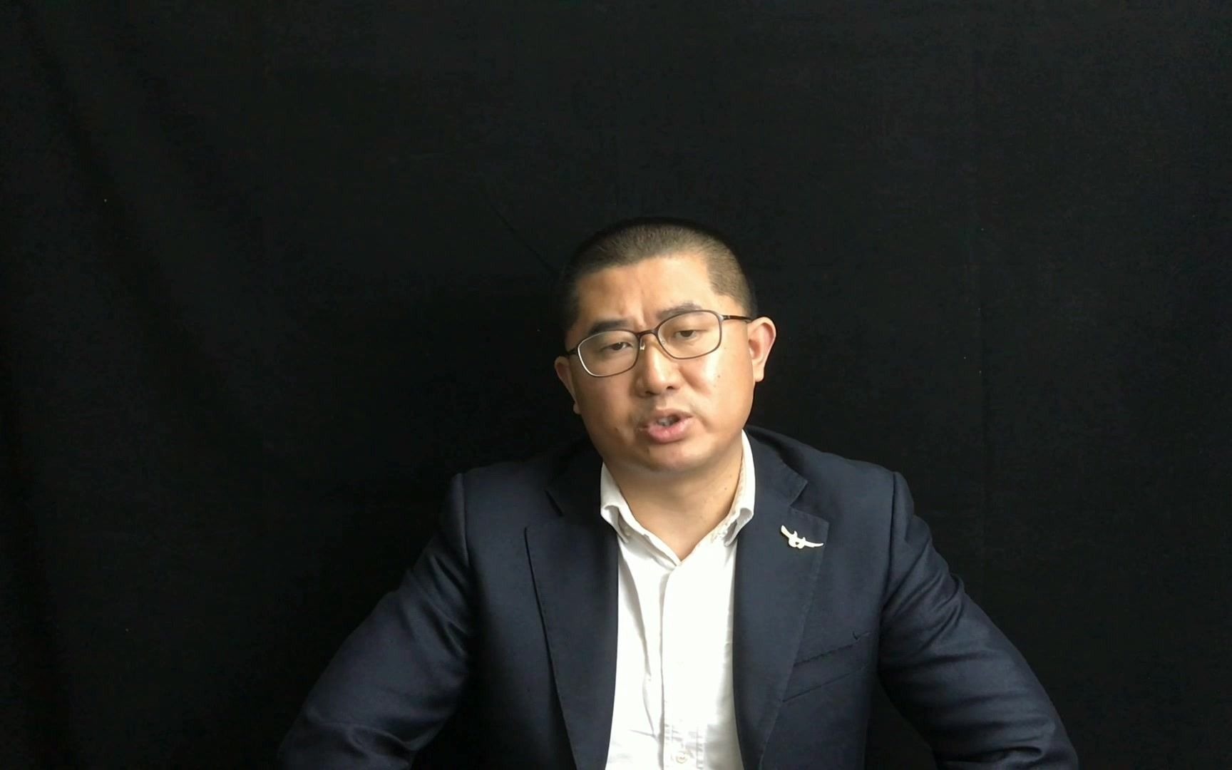 ...实力学校老猿说IT:微信小程序不能跳转app阿里入住也只能用微信支付?