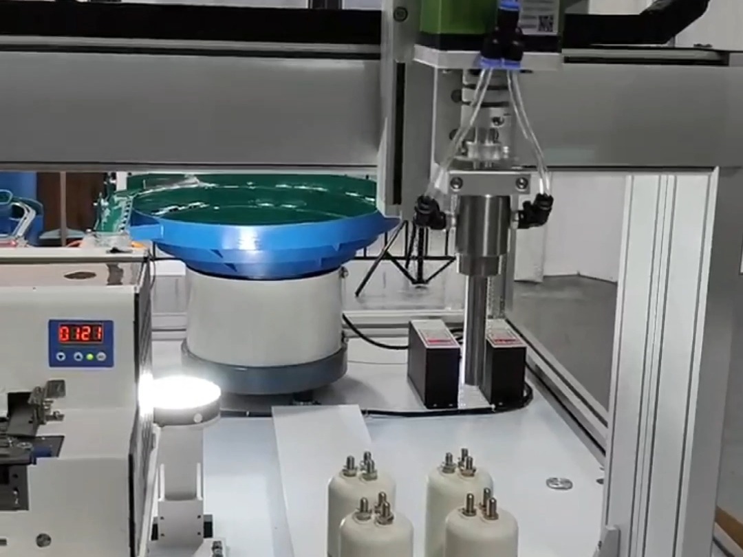 制造螺母垫片组装机 非标定制机 锂电池包锁螺丝机 螺丝机振动盘原理 ...