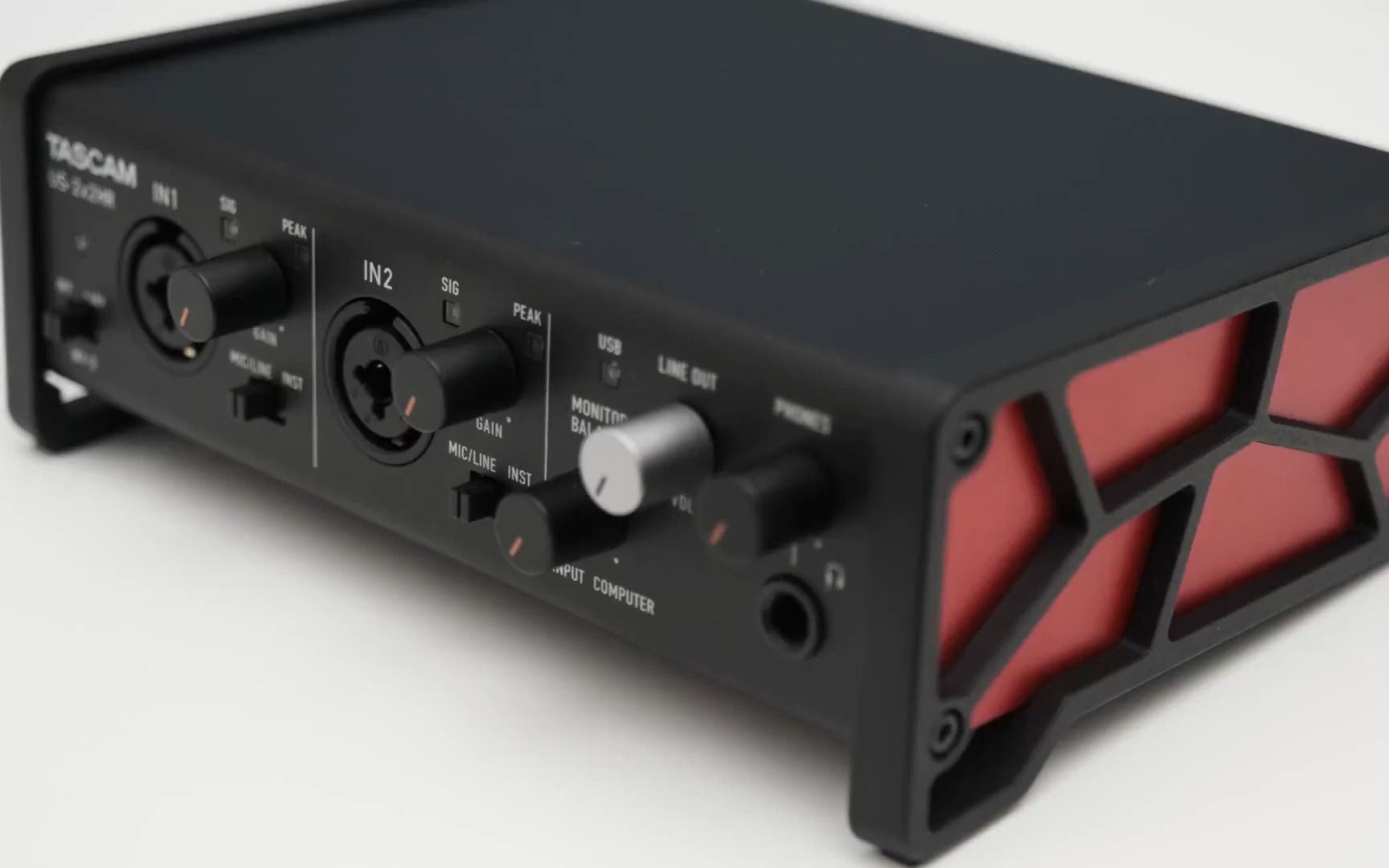 极低的话放底噪:如何用好TASCAM US-2x2HR USB音频接口