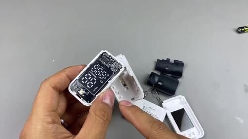 某多多4.4元的血氧仪就是个玩具?对比苹果手表看一下精度怎么样