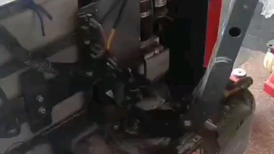 2吨大金刚电动叉车维修,深圳大金刚叉车维修