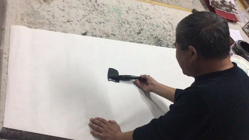 几处墨块,细收拾后就是一幅佳作,这么好的视频,就没人赞下么?