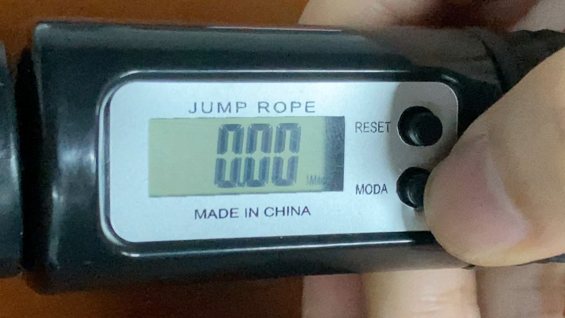 智能款计数跳绳使用说明