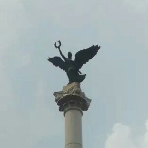 歌尽东白 