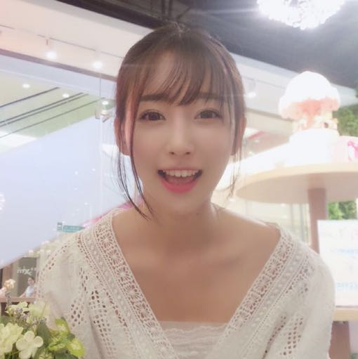 小雪梨梨梨SherryJ 