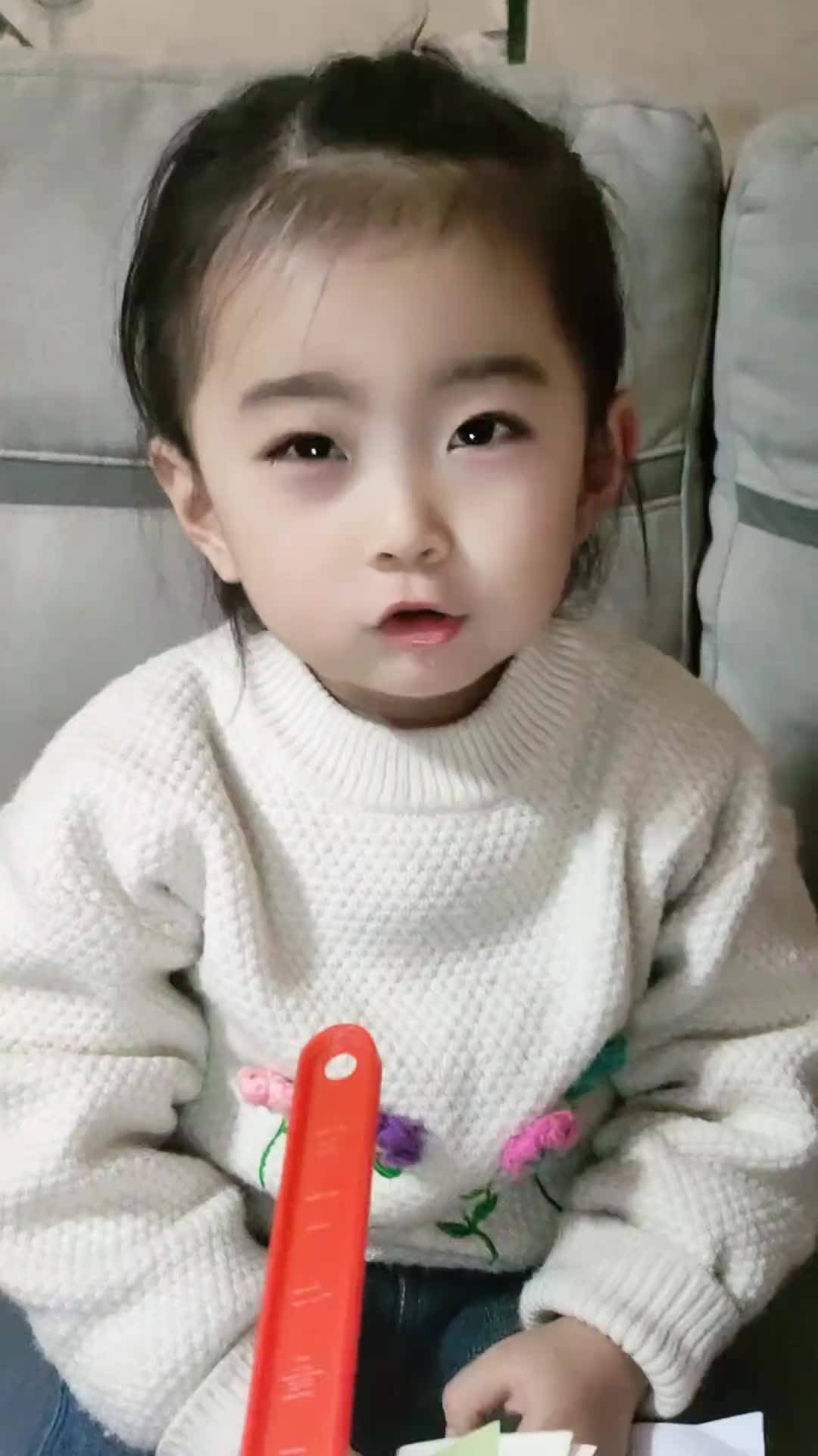 以此视频为证,过年压岁钱要全部交给妈妈