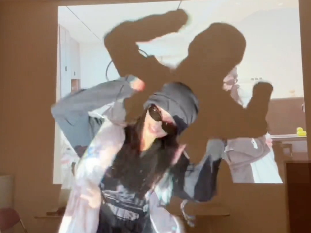 【庄达菲】“女如团”