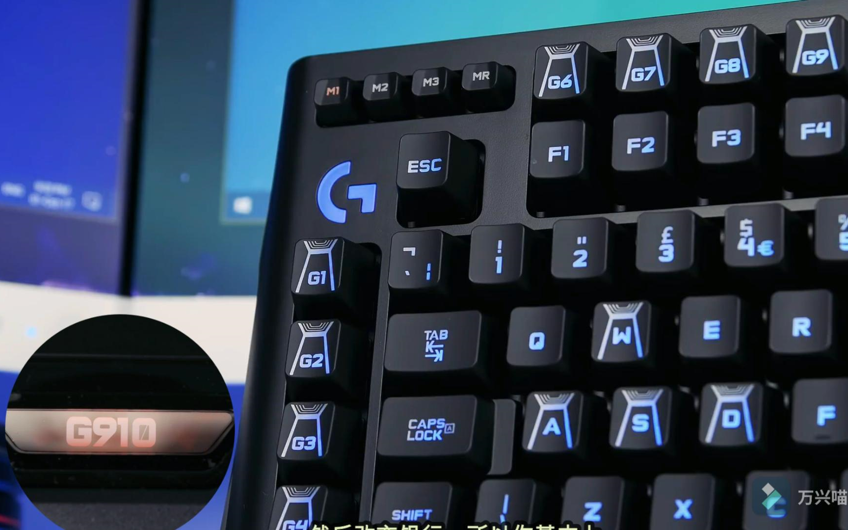 [机翻中文]Logitech G910_键盘开箱体验 驱动演示 炫彩背光吃鸡宏...