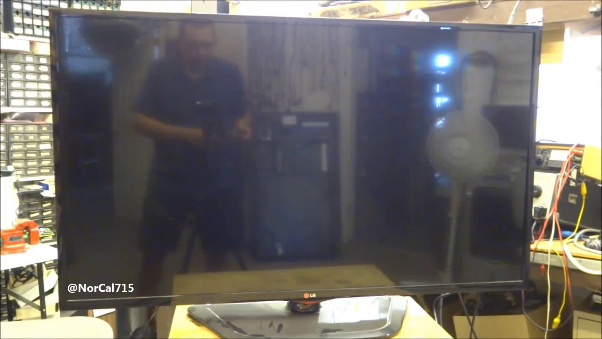 LG液晶电视维修 闪屏故障