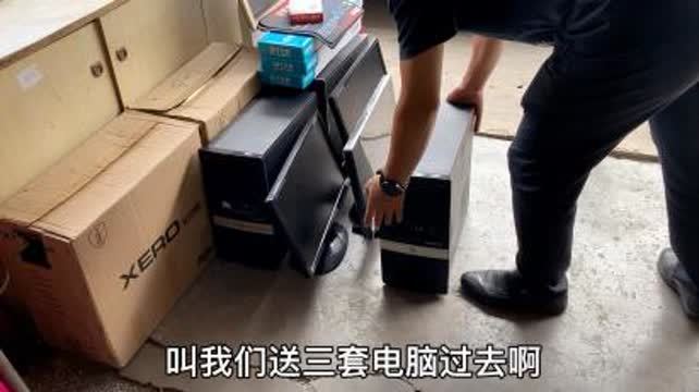 老客户要13台电脑同时连接一台打印机,还不能连线,能调好吗?