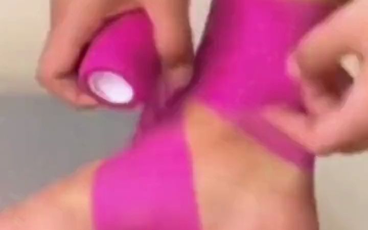 自粘运动绷带足球运动弹性绷带