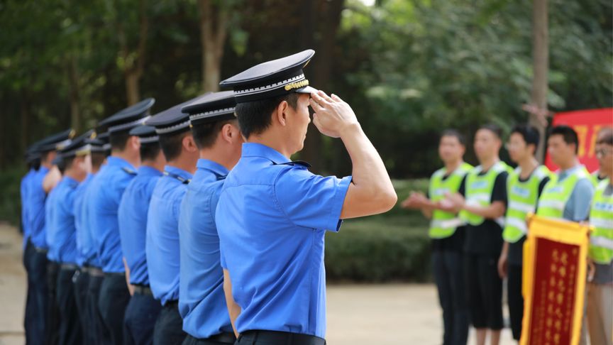 我们是敢打硬仗的城管铁军——管城区城管局抢险抗疫工作纪实