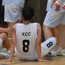 菜菜要被自己菜死辣 