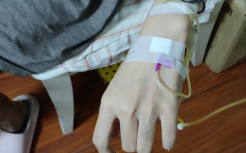 南宁到家上门拆线输液换尿管留置胃管留针记