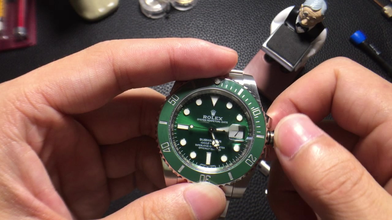 逸品表业-如何分辨假表劳力shi绿水鬼表带调节教程黑水鬼截表带教程