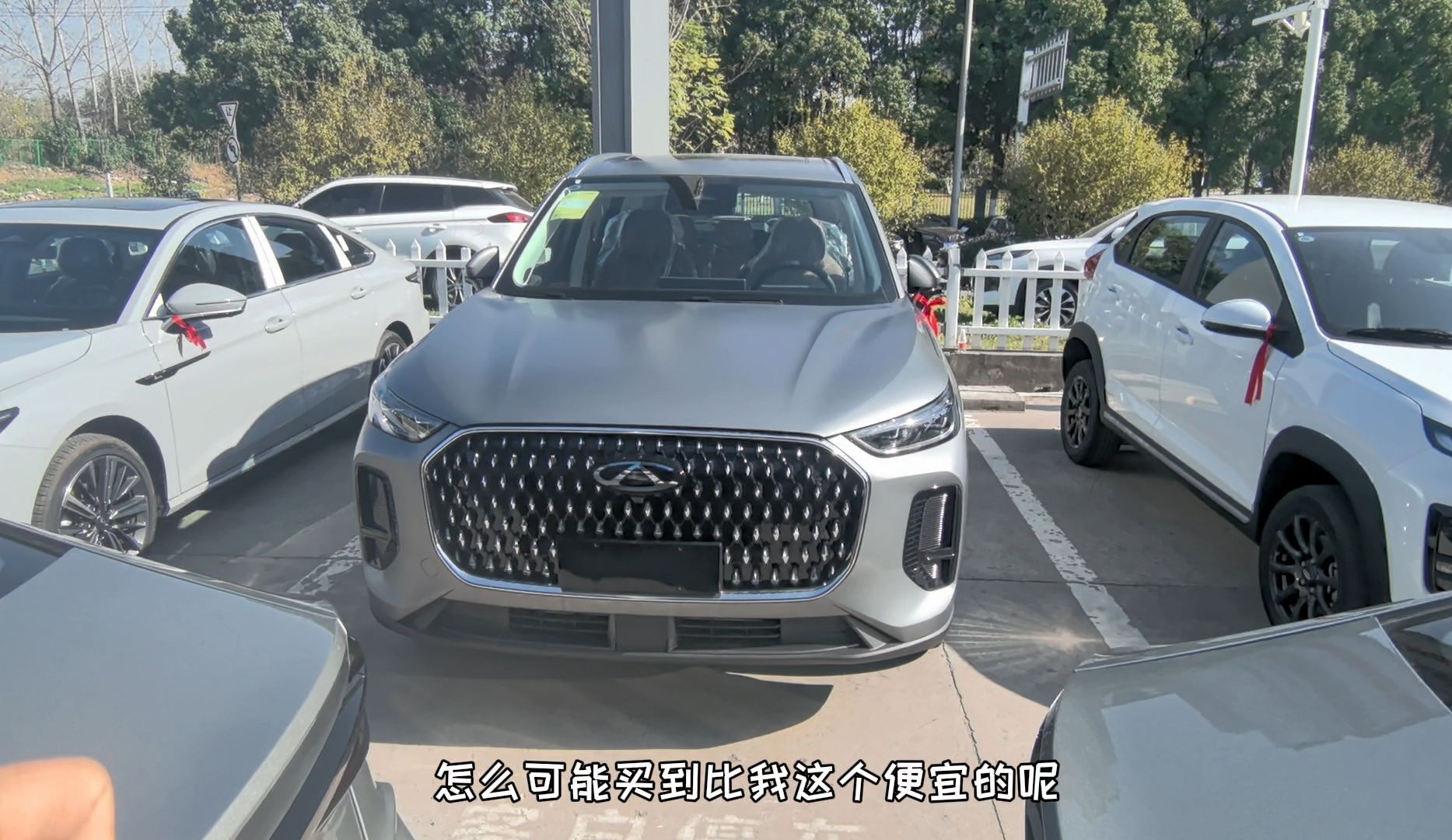 赶着一天交15台车,燃油车、插混电动车,有没有你要的那一台?