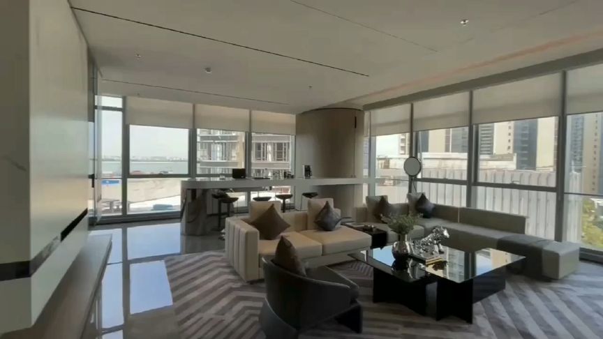 海口甲级写字楼,面积有60—150平单价15000起哦,可自用也可投资