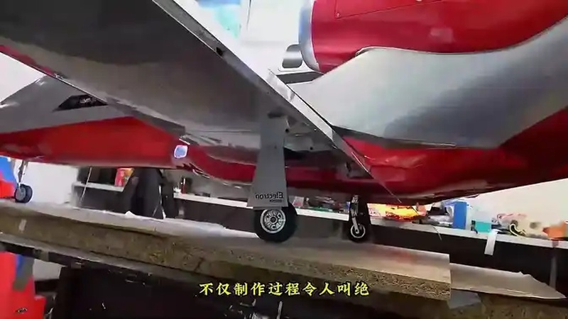 纯手工打造全复合材料航模,制作过程堪称一绝