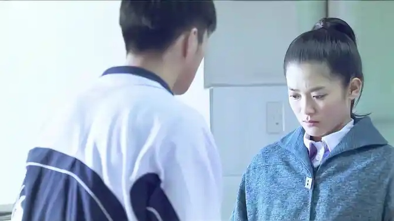 女孩被检查出怀孕,可医生给他做手术时都惊呆了