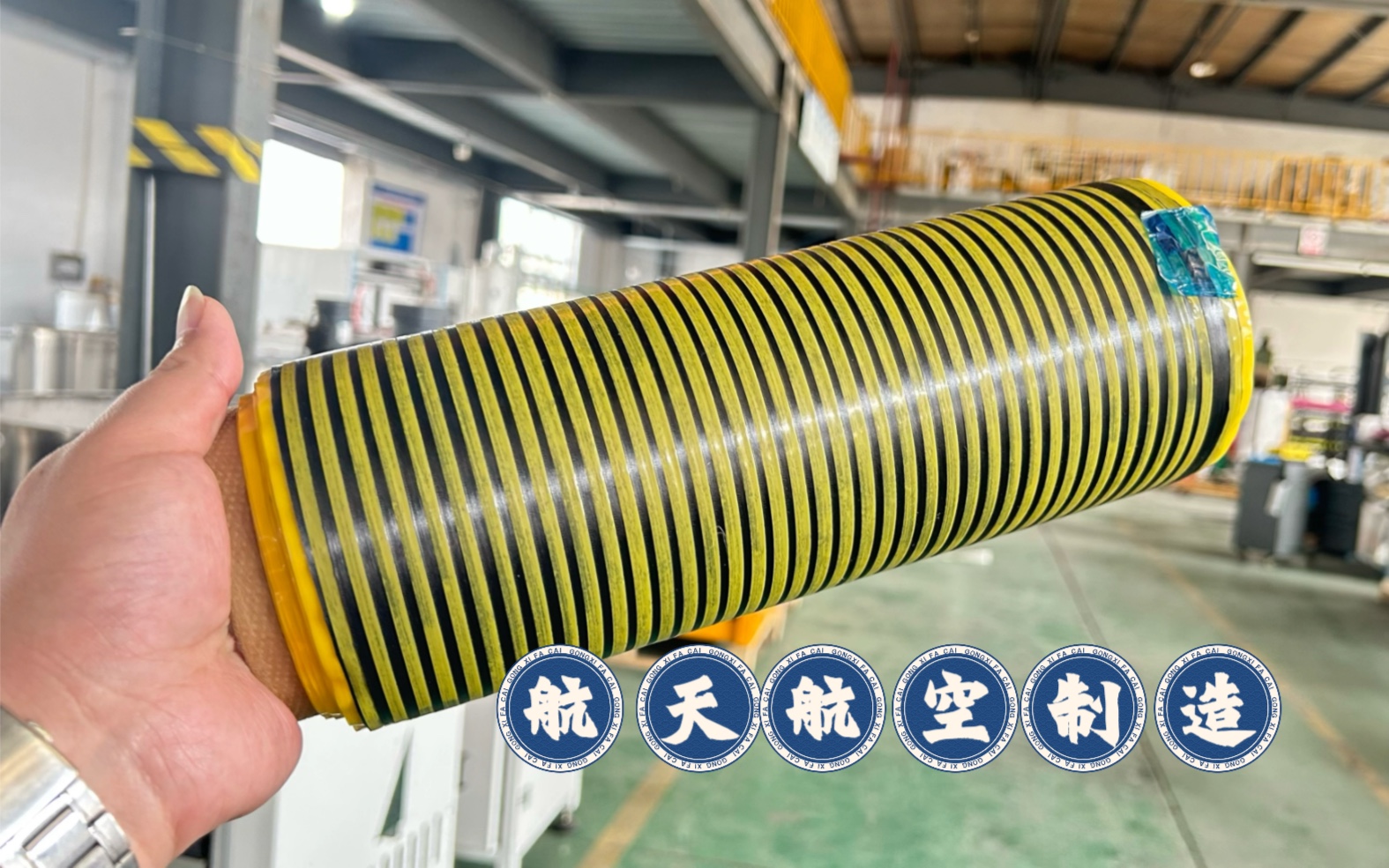 航天航空:碳纤维增强双马树脂基6.35mm窄带铺丝料分切缠绕设备