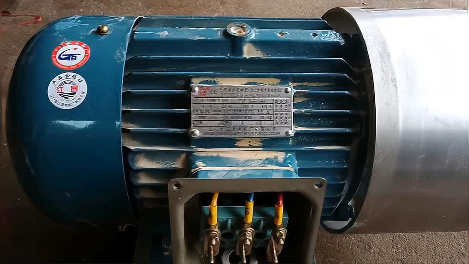 上门测电机,万用表测量直接接,还能闻到烧焦味,拆回线圈维修