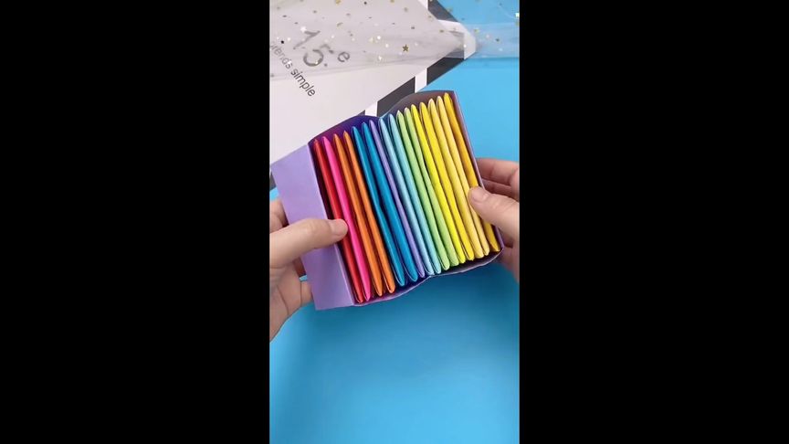 一张传单可以做简单好看的折纸
