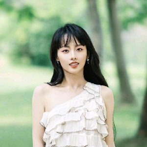 李恒洪 