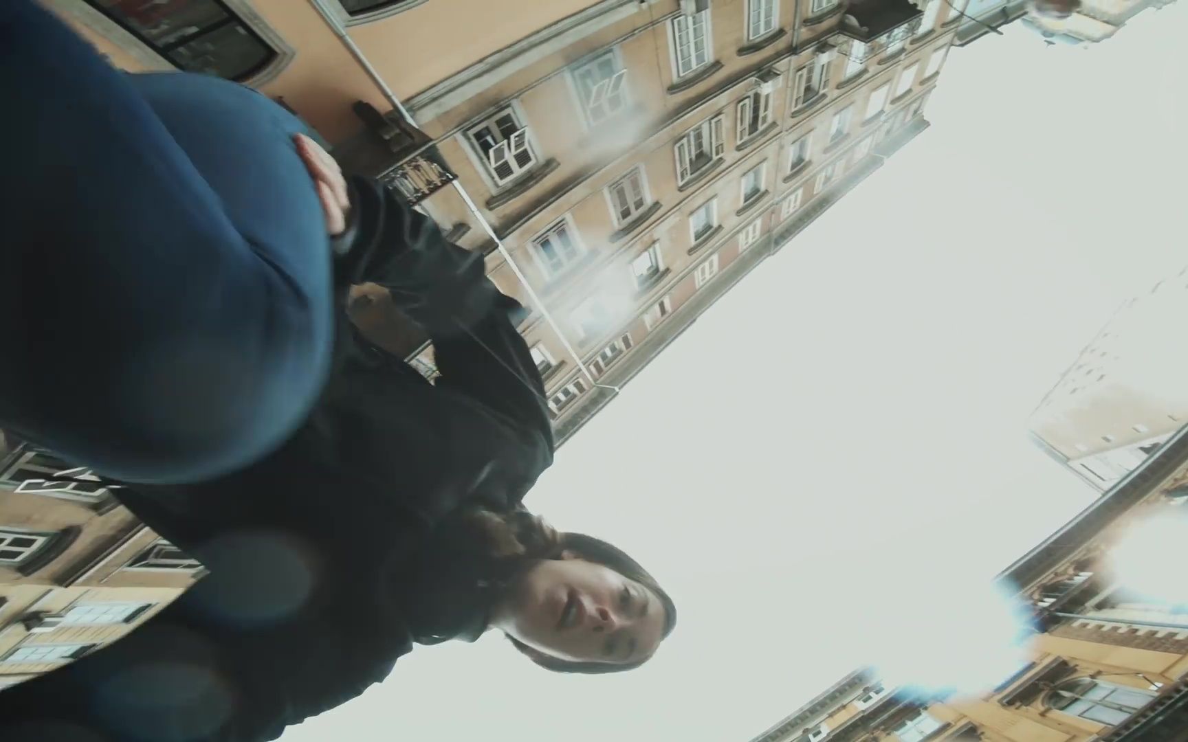 这个与骑车安全相关的英语视频,讲的是啥啊?