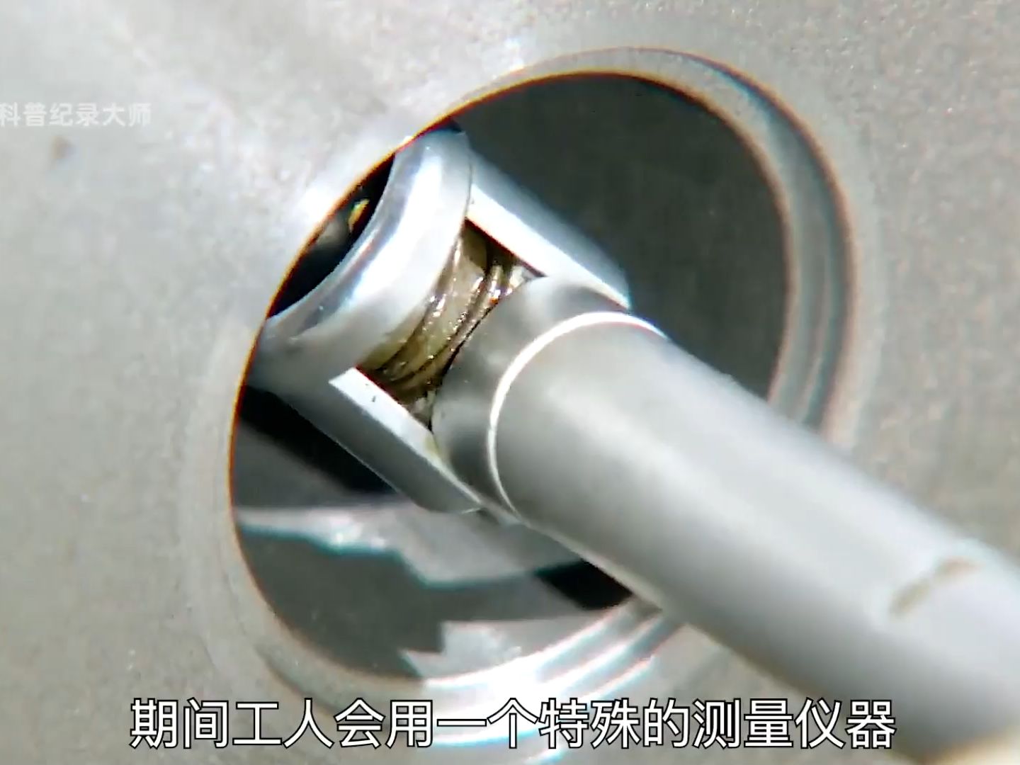 ...先做出活塞杆和活塞,再装进液压缸筒并锁紧#液压缸 #制作过程 #涨...