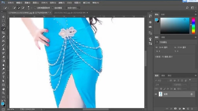 PS给美女换件衣服,花衣服回头率高