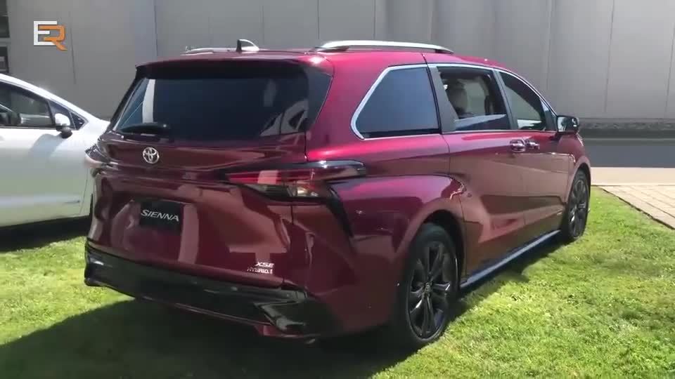 2021款全新丰田塞纳实车展示,和2020款做个对比,才知道啥叫改变