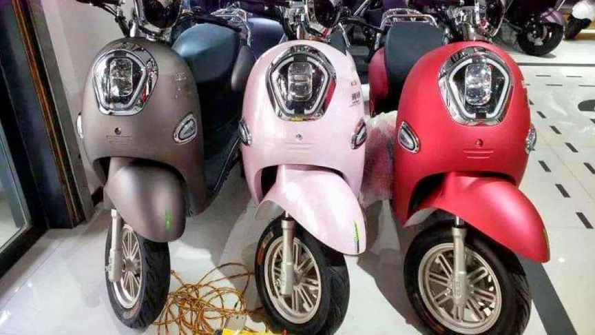 电动车随时充电好,还是用完再充好?很多人搞错,难怪电瓶坏的快