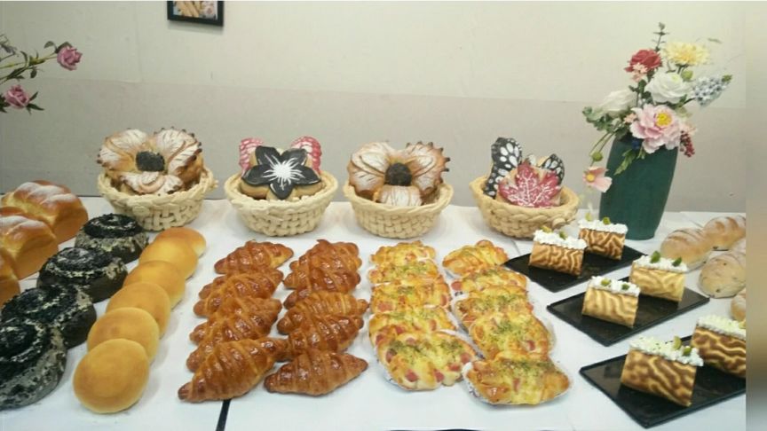 20天的面包课程就毕业啦!快来看看我们在学校都学了些什么呢?